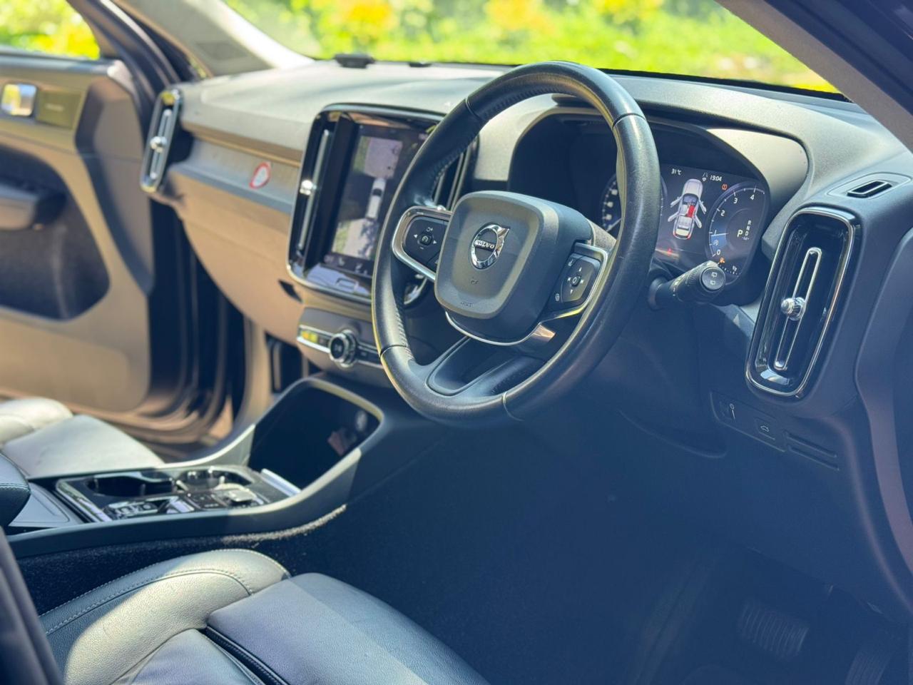 Volvo XC40 T4 – MotorPlug Hub
