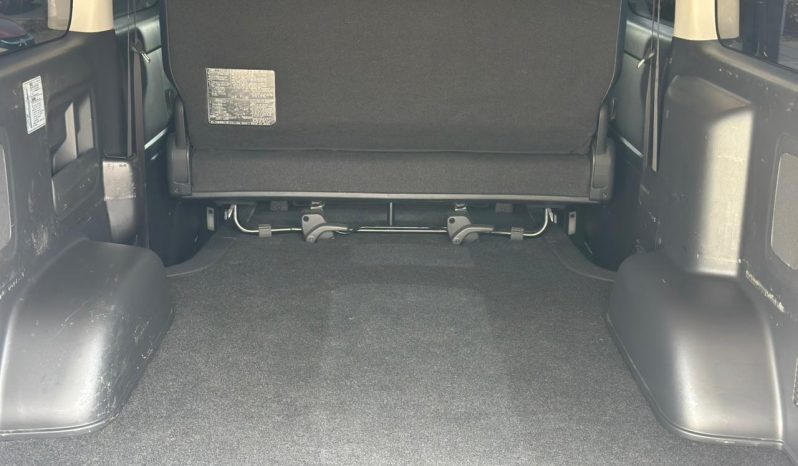 Toyota Hiace Super GL – MotorPlug Hub